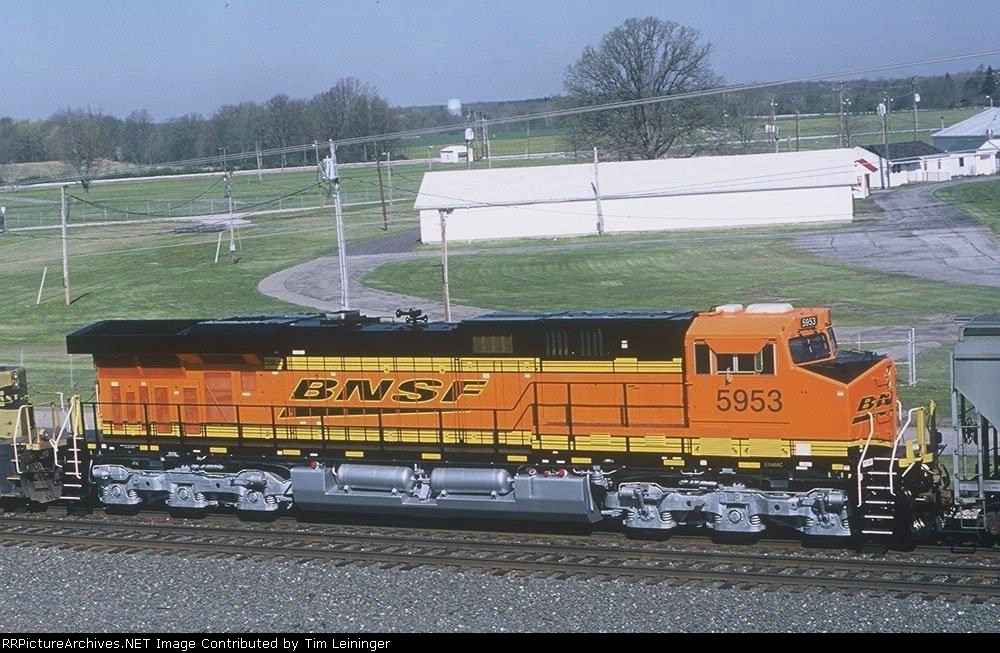BNSF 5953
